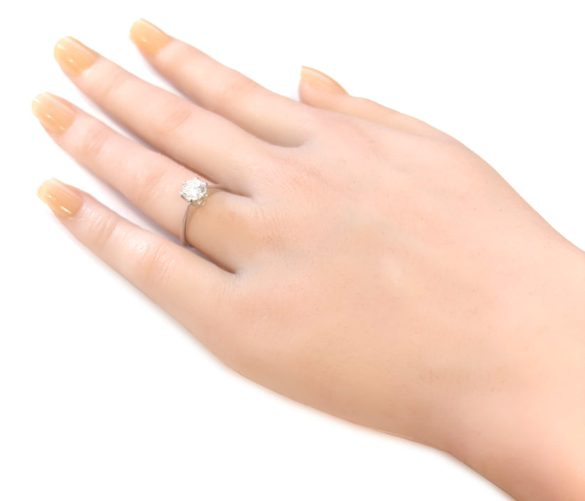 18K Round-cut Near Colorless Diamond Ring - 0.826ct – Weiss Diamonds (ヴァイス)